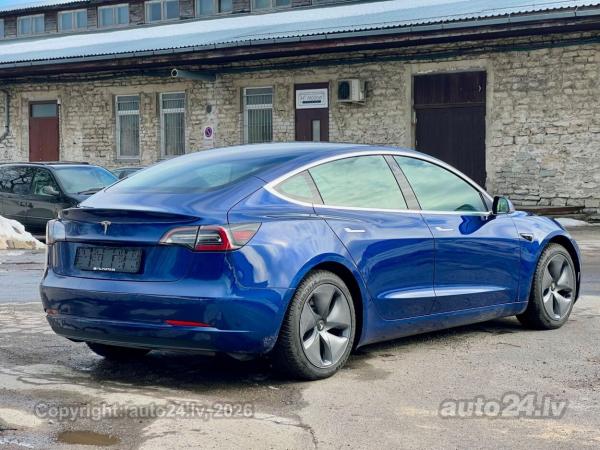 Zils Tesla Model 3 2020 Tallina, ar dzinēja tilpumu 0.00 L un nobraukumu 135 tūkst. km par 20499 €, foto 3 vietnē AUTOMOTO.COM.LV