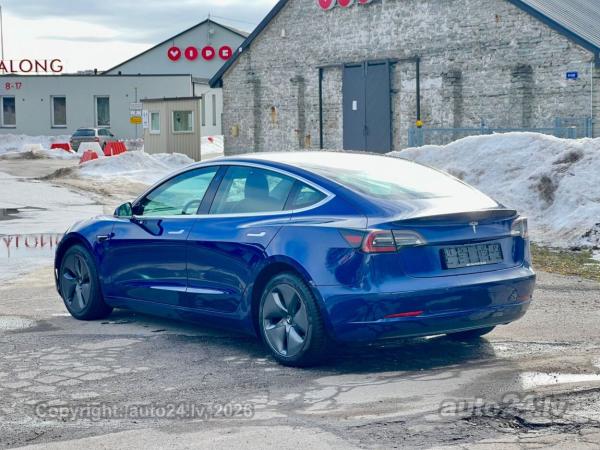 Zils Tesla Model 3 2020 Tallina, ar dzinēja tilpumu 0.00 L un nobraukumu 135 tūkst. km par 20499 €, foto 4 vietnē AUTOMOTO.COM.LV