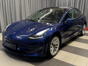 Blue Tesla Model 3 2020 in Riga, with an engine capacity of 0.00 L and mileage of 103 thousand km for 26990 €, photo 30 on AUTOMOTO.COM.LV