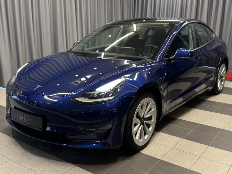 Blue Tesla Model 3 2020 in Riga, with an engine capacity of 0.00 L and mileage of 103 thousand km for 26990 €, photo 30 on AUTOMOTO.COM.LV