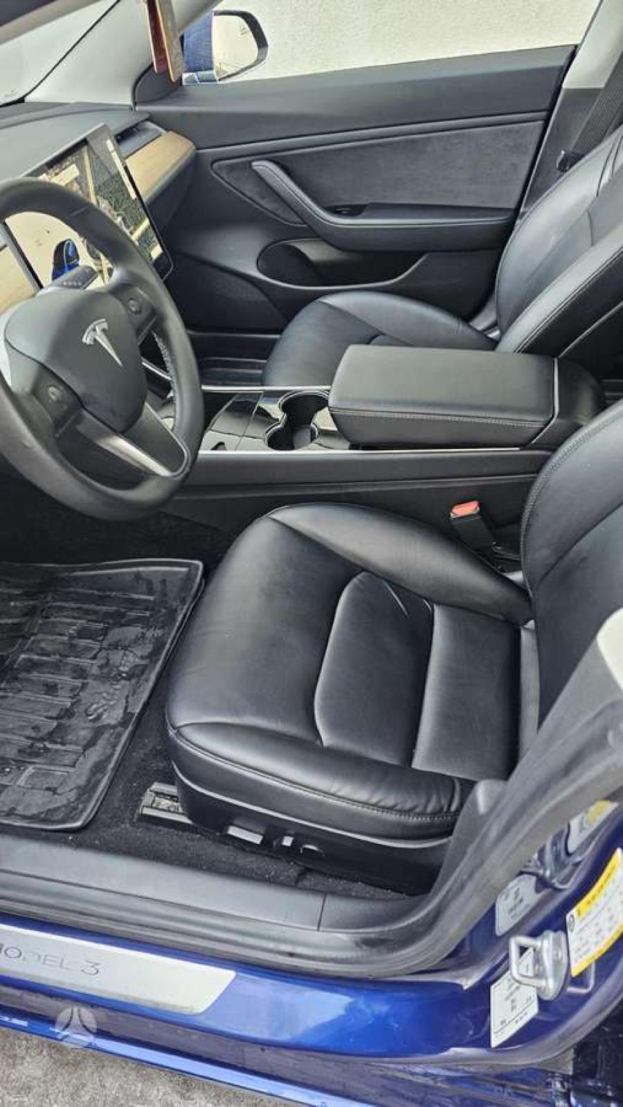 Blue Tesla Model 3 2020 in Vilnius, with an engine capacity of 0.00 L and mileage of 173 thousand km for 19990 €, photo 8 on AUTOMOTO.COM.LV
