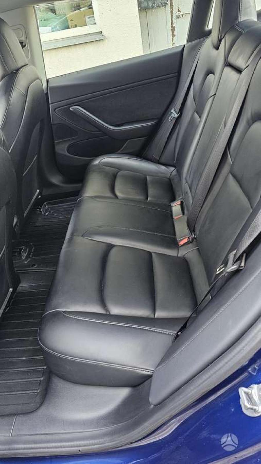 Blue Tesla Model 3 2020 in Vilnius, with an engine capacity of 0.00 L and mileage of 173 thousand km for 19990 €, photo 10 on AUTOMOTO.COM.LV