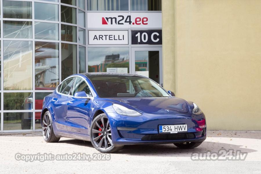 Blue Tesla Model 3 2020 in Tallinn, with an engine capacity of 0.00 L and mileage of 62 thousand km for 24990 €, photo 1 on AUTOMOTO.COM.LV