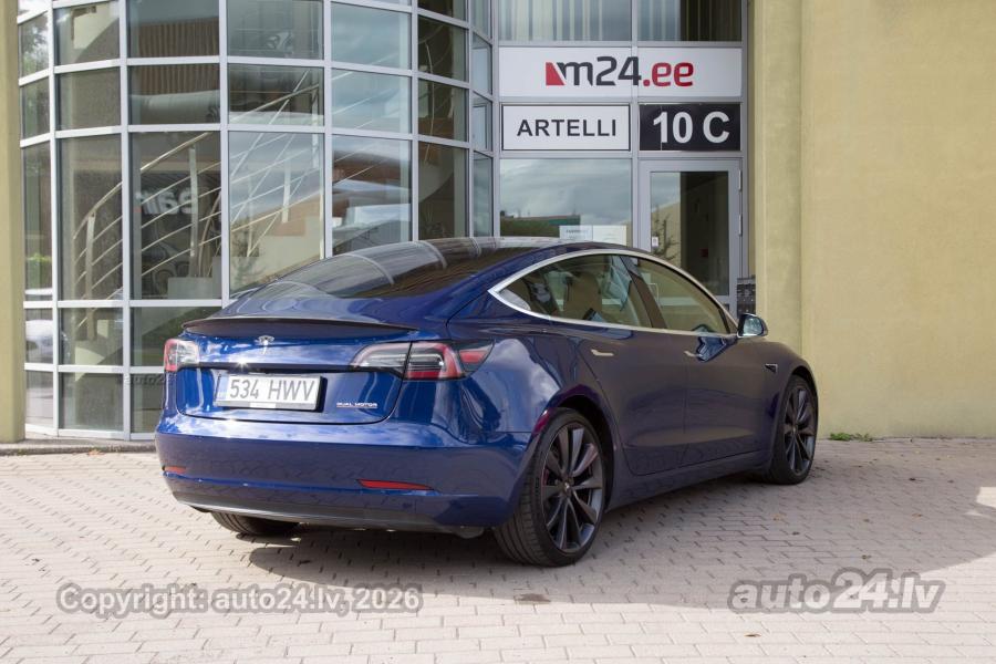 Blue Tesla Model 3 2020 in Tallinn, with an engine capacity of 0.00 L and mileage of 62 thousand km for 24990 €, photo 10 on AUTOMOTO.COM.LV