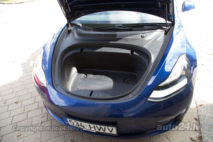 Blue Tesla Model 3 2020 in Tallinn, with an engine capacity of 0.00 L and mileage of 62 thousand km for 24990 €, photo 12 on AUTOMOTO.COM.LV