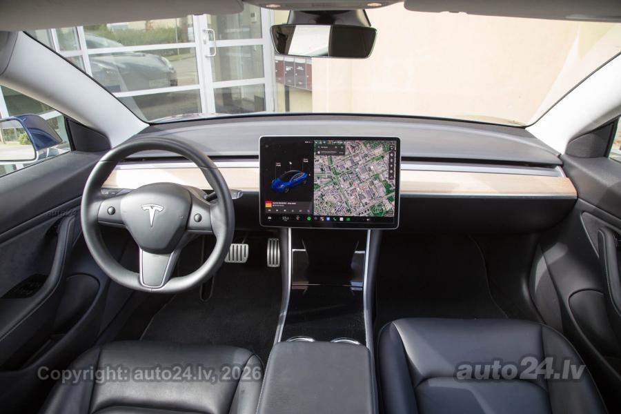 Blue Tesla Model 3 2020 in Tallinn, with an engine capacity of 0.00 L and mileage of 62 thousand km for 24990 €, photo 14 on AUTOMOTO.COM.LV