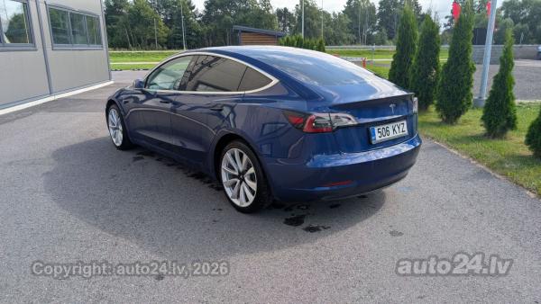 Zils Tesla Model 3 2020 Tallina, ar dzinēja tilpumu 0.00 L un nobraukumu 135 tūkst. km par 20900 €, foto 4 vietnē AUTOMOTO.COM.LV