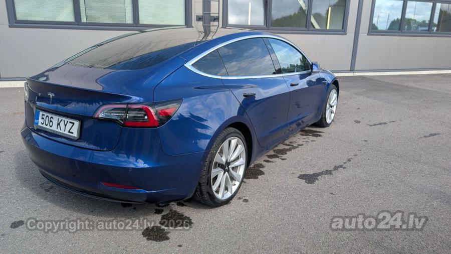 Zils Tesla Model 3 2020 Tallina, ar dzinēja tilpumu 0.00 L un nobraukumu 135 tūkst. km par 20900 €, foto 7 vietnē AUTOMOTO.COM.LV