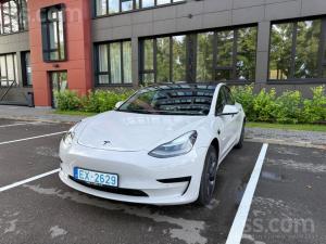 Blue Tesla Model 3 2020 in Riga, with an engine capacity of 0.00 L and mileage of 97 thousand km for 25500 €, photo 11 on AUTOMOTO.COM.LV