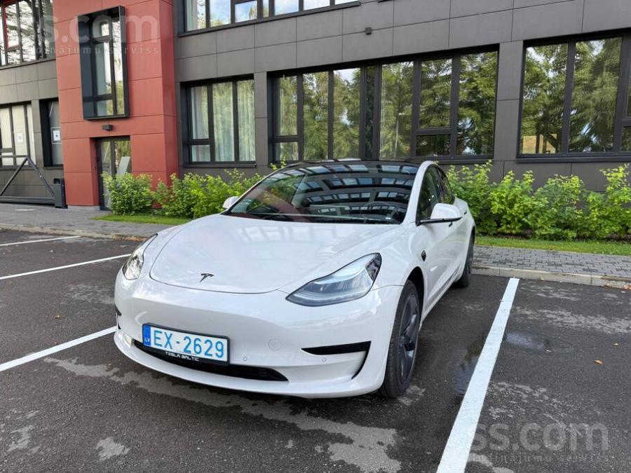 Blue Tesla Model 3 2020 in Riga, with an engine capacity of 0.00 L and mileage of 97 thousand km for 25500 €, photo 11 on AUTOMOTO.COM.LV