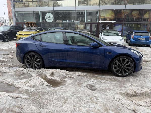 Zils Tesla Model 3 2021 Kauņa, ar dzinēja tilpumu 0.00 L un nobraukumu 156 tūkst. km par 22999 €, foto 7 vietnē AUTOMOTO.COM.LV