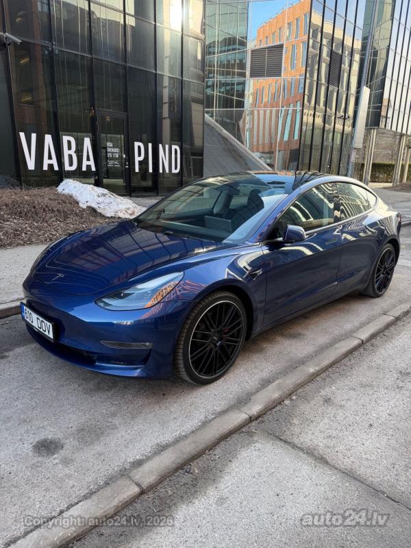 Blue Tesla Model 3 2021 in Tallinn, with an engine capacity of 0.00 L and mileage of 64 thousand km for 32000 €, photo 1 on AUTOMOTO.COM.LV