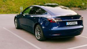 Zils Tesla Model 3 2021 Viļņa, ar dzinēja tilpumu 0.00 L un nobraukumu 112 tūkst. km par 29820 €, foto 4 vietnē AUTOMOTO.COM.LV