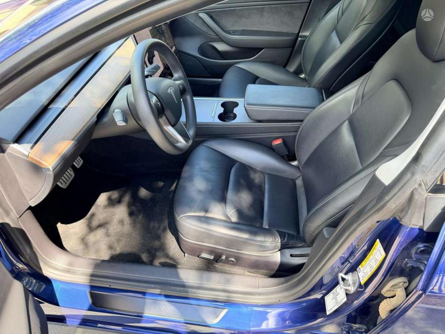 Zils Tesla Model 3 2021 Viļņa, ar dzinēja tilpumu 0.00 L un nobraukumu 112 tūkst. km par 29820 €, foto 17 vietnē AUTOMOTO.COM.LV