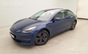 Zils Tesla Model 3 2021 Rīga, ar dzinēja tilpumu 0.00 L un nobraukumu 124 tūkst. km par 26990 €, foto  vietnē AUTOMOTO.COM.LV
