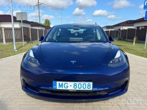 Blue Tesla Model 3 2021 in Riga, with an engine capacity of 0.00 L and mileage of 70 thousand km for 26200 €, photo  on AUTOMOTO.COM.LV