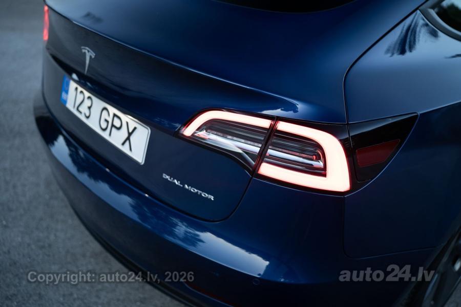 Zils Tesla Model 3 2021 Pērnava, ar dzinēja tilpumu 0.00 L un nobraukumu 118 tūkst. km par 24990 €, foto 12 vietnē AUTOMOTO.COM.LV