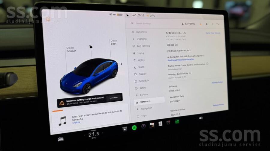 Blue Tesla Model 3 2021 in Riga, with an engine capacity of 0.00 L and mileage of 124 thousand km for 26990 €, photo 13 on AUTOMOTO.COM.LV