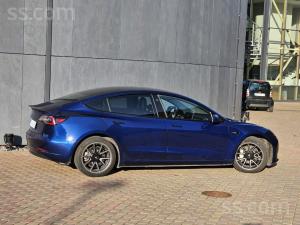 Zils Tesla Model 3 2021 Rīga, ar dzinēja tilpumu 0.00 L un nobraukumu 228 tūkst. km par 18999 €, foto 16 vietnē AUTOMOTO.COM.LV