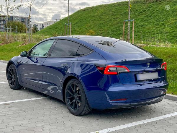 Zils Tesla Model 3 2022 Viļņa, ar dzinēja tilpumu 0.00 L un nobraukumu 69 tūkst. km par 28200 €, foto 5 vietnē AUTOMOTO.COM.LV