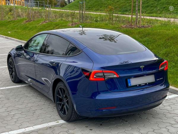 Zils Tesla Model 3 2022 Viļņa, ar dzinēja tilpumu 0.00 L un nobraukumu 69 tūkst. km par 28200 €, foto 6 vietnē AUTOMOTO.COM.LV