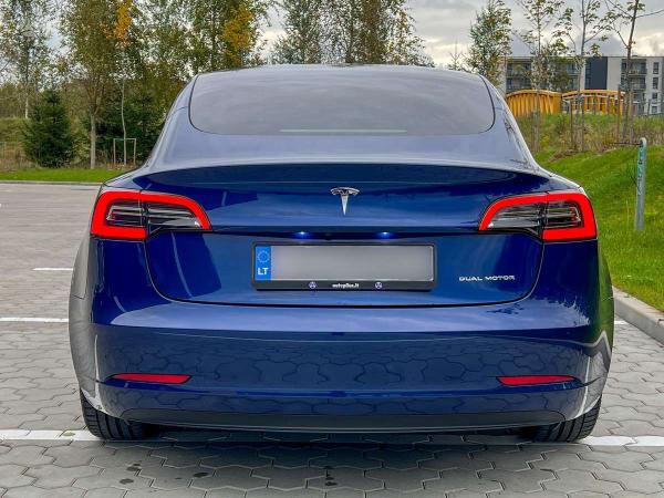 Zils Tesla Model 3 2022 Viļņa, ar dzinēja tilpumu 0.00 L un nobraukumu 69 tūkst. km par 28200 €, foto 7 vietnē AUTOMOTO.COM.LV