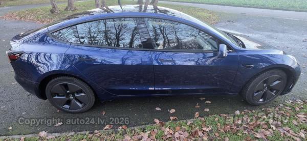 Blue Tesla Model 3 2023 in Riga, with an engine capacity of 0.00 L and mileage of 41 thousand km for 28000 €, photo 2 on AUTOMOTO.COM.LV