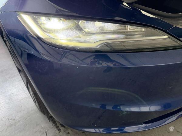 Blue Tesla Model 3 2023 in Kaunas, with an engine capacity of 0.00 L and mileage of 53 thousand km for 14200 €, photo 11 on AUTOMOTO.COM.LV