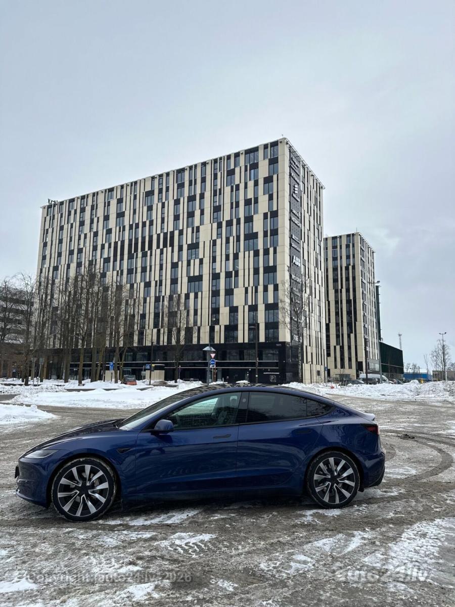 Blue Tesla Model 3 2023 in Tallinn, with an engine capacity of 0.00 L and mileage of 50 thousand km for 46990 €, photo 5 on AUTOMOTO.COM.LV