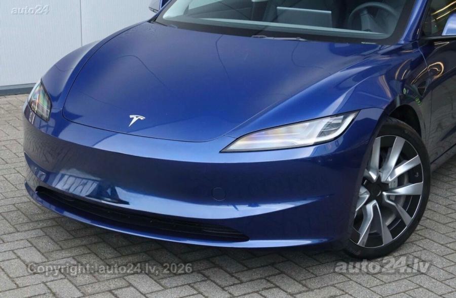 Blue Tesla Model 3 2023 in Tallinn, with an engine capacity of 0.00 L and mileage of 42 thousand km for 41800 €, photo 3 on AUTOMOTO.COM.LV
