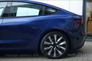 Blue Tesla Model 3 2023 in Tallinn, with an engine capacity of 0.00 L and mileage of 42 thousand km for 41800 €, photo 9 on AUTOMOTO.COM.LV