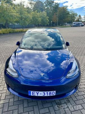 Blue Tesla Model 3 2023 in Riga, with an engine capacity of 0.00 L and mileage of 42 thousand km for 27000 €, photo 4 on AUTOMOTO.COM.LV