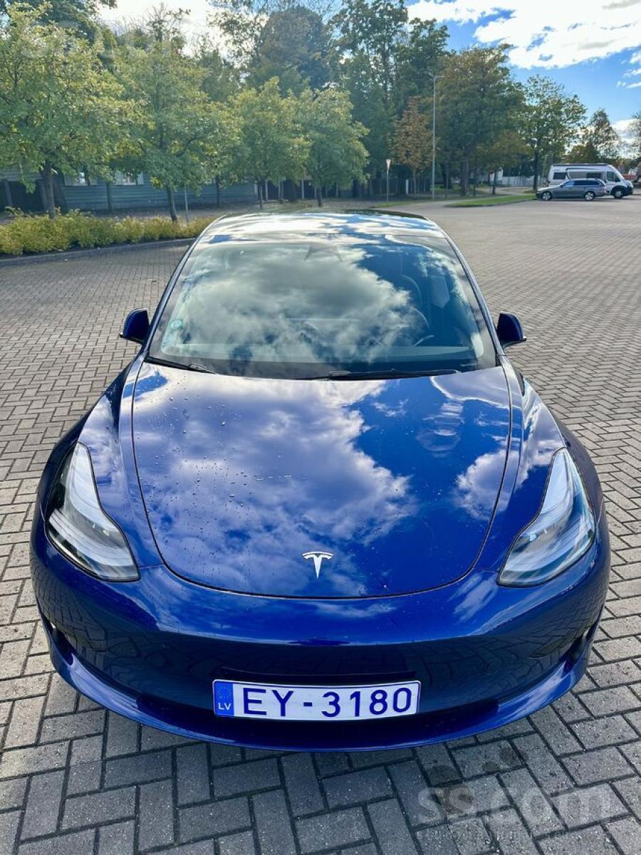 Blue Tesla Model 3 2023 in Riga, with an engine capacity of 0.00 L and mileage of 42 thousand km for 27000 €, photo 4 on AUTOMOTO.COM.LV
