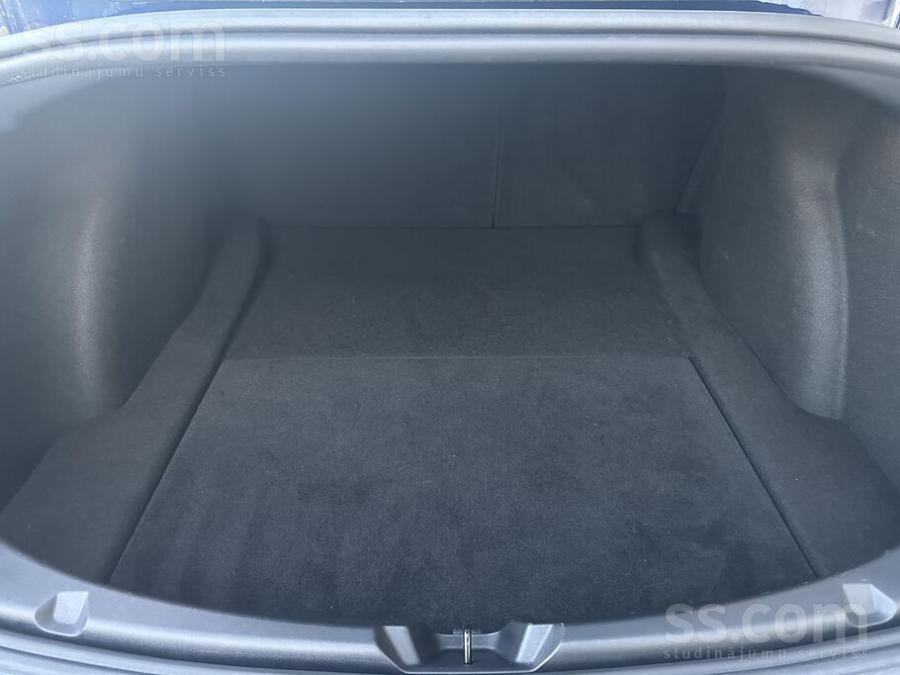 Blue Tesla Model 3 2023 in Riga, with an engine capacity of 0.00 L and mileage of 42 thousand km for 27000 €, photo 13 on AUTOMOTO.COM.LV
