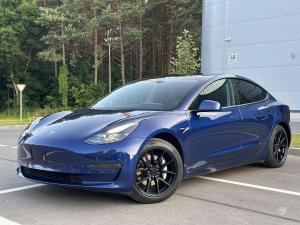 Blue Tesla Model 3 2023 in Vilnius, with an engine capacity of 0.00 L and mileage of 66 thousand km for 30000 €, photo  on AUTOMOTO.COM.LV