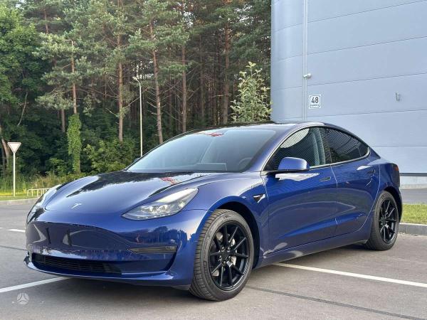 Blue Tesla Model 3 2023 in Vilnius, with an engine capacity of 0.00 L and mileage of 66 thousand km for 30000 €, photo 2 on AUTOMOTO.COM.LV