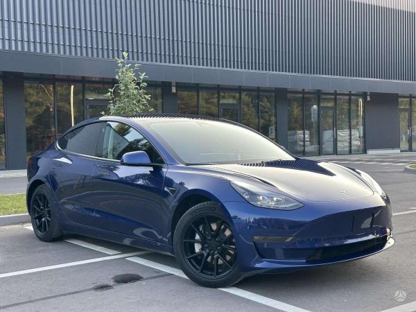 Blue Tesla Model 3 2023 in Vilnius, with an engine capacity of 0.00 L and mileage of 66 thousand km for 30000 €, photo 5 on AUTOMOTO.COM.LV