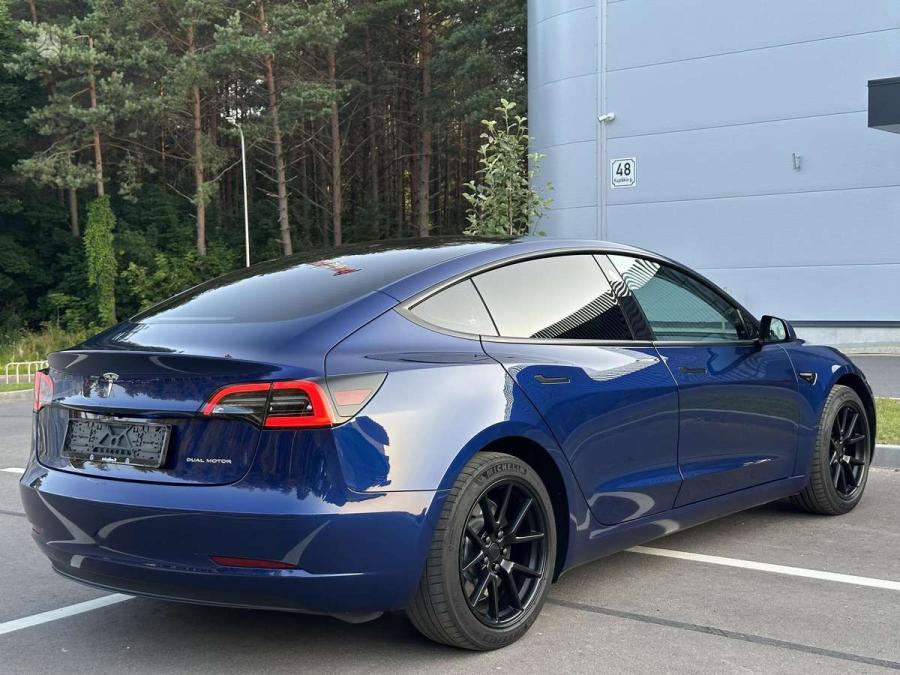 Blue Tesla Model 3 2023 in Vilnius, with an engine capacity of 0.00 L and mileage of 66 thousand km for 30000 €, photo 8 on AUTOMOTO.COM.LV
