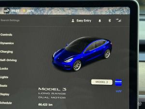 Blue Tesla Model 3 2023 in Vilnius, with an engine capacity of 0.00 L and mileage of 66 thousand km for 30000 €, photo 16 on AUTOMOTO.COM.LV
