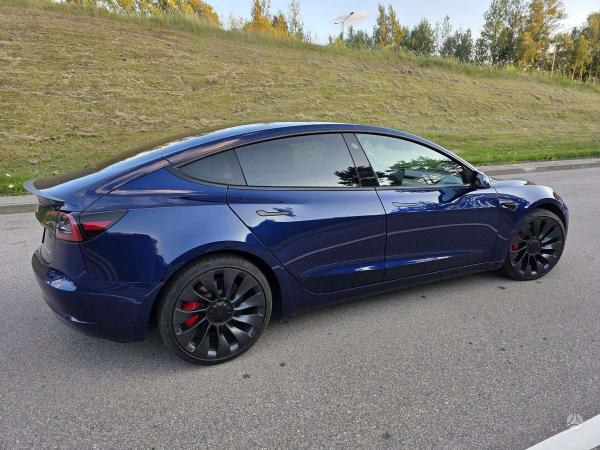 Zils Tesla Model 3 2023 Viļņa, ar dzinēja tilpumu 0.00 L un nobraukumu 37 tūkst. km par 33750 €, foto 8 vietnē AUTOMOTO.COM.LV