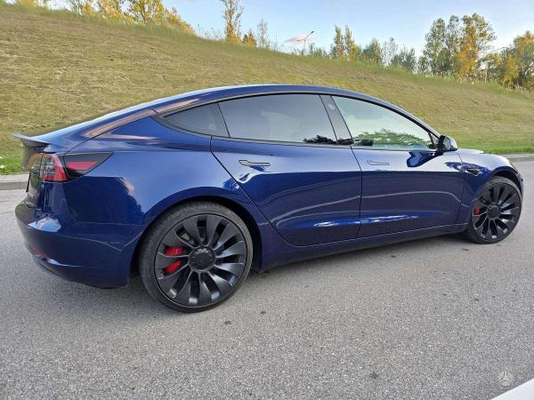 Zils Tesla Model 3 2023 Viļņa, ar dzinēja tilpumu 0.00 L un nobraukumu 37 tūkst. km par 33750 €, foto 9 vietnē AUTOMOTO.COM.LV