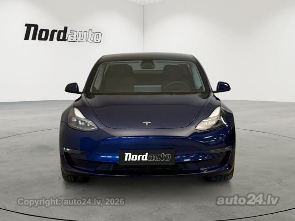 Blue Tesla Model 3 2023 in Tallinn, with an engine capacity of 0.00 L and mileage of 75 thousand km for 32900 €, photo 4 on AUTOMOTO.COM.LV