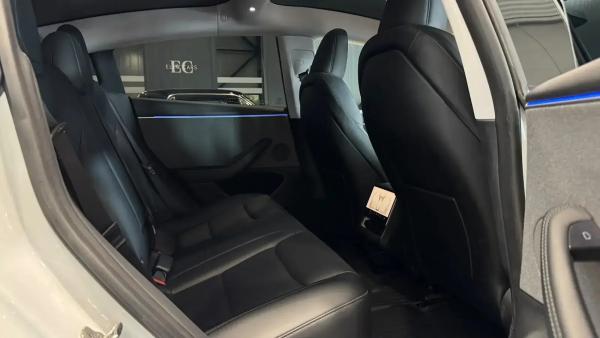 Zils Tesla Model 3 2023 Mārupe, ar dzinēja tilpumu 0.00 L un nobraukumu 57 tūkst. km par 32490 €, foto 11 vietnē AUTOMOTO.COM.LV