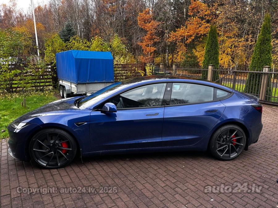 Blue Tesla Model 3 2024 in Tallinn, with an engine capacity of 0.00 L and mileage of 20 thousand km for 51900 €, photo 6 on AUTOMOTO.COM.LV