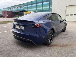 Zils Tesla Model 3 2025 Kauņa, ar dzinēja tilpumu 0.00 L un nobraukumu 15 tūkst. km par 34500 €, foto 4 vietnē AUTOMOTO.COM.LV