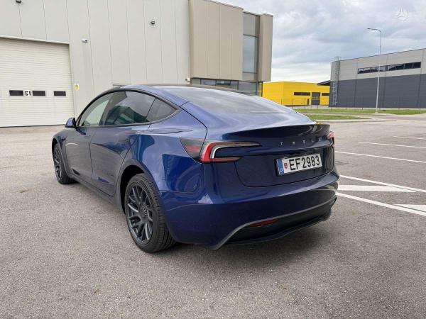 Zils Tesla Model 3 2025 Kauņa, ar dzinēja tilpumu 0.00 L un nobraukumu 15 tūkst. km par 34500 €, foto 4 vietnē AUTOMOTO.COM.LV
