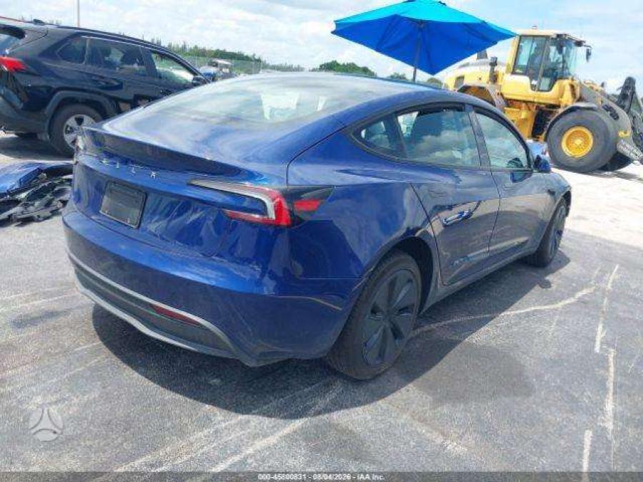 Blue Tesla Model 3 2025 in Klaipeda, with an engine capacity of 0.00 L and mileage of 21 thousand km for 12200 €, photo 3 on AUTOMOTO.COM.LV