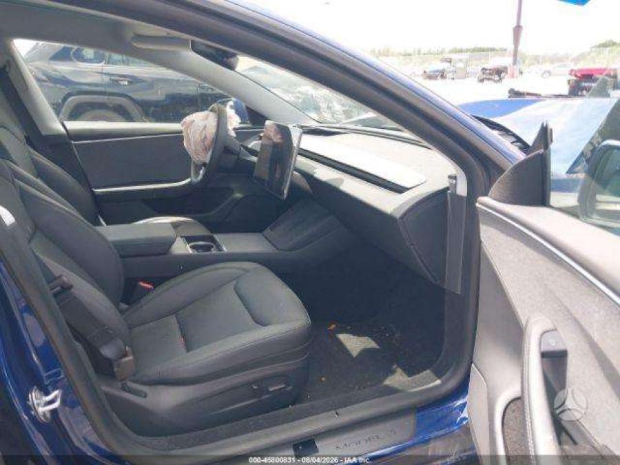 Blue Tesla Model 3 2025 in Klaipeda, with an engine capacity of 0.00 L and mileage of 21 thousand km for 12200 €, photo 15 on AUTOMOTO.COM.LV