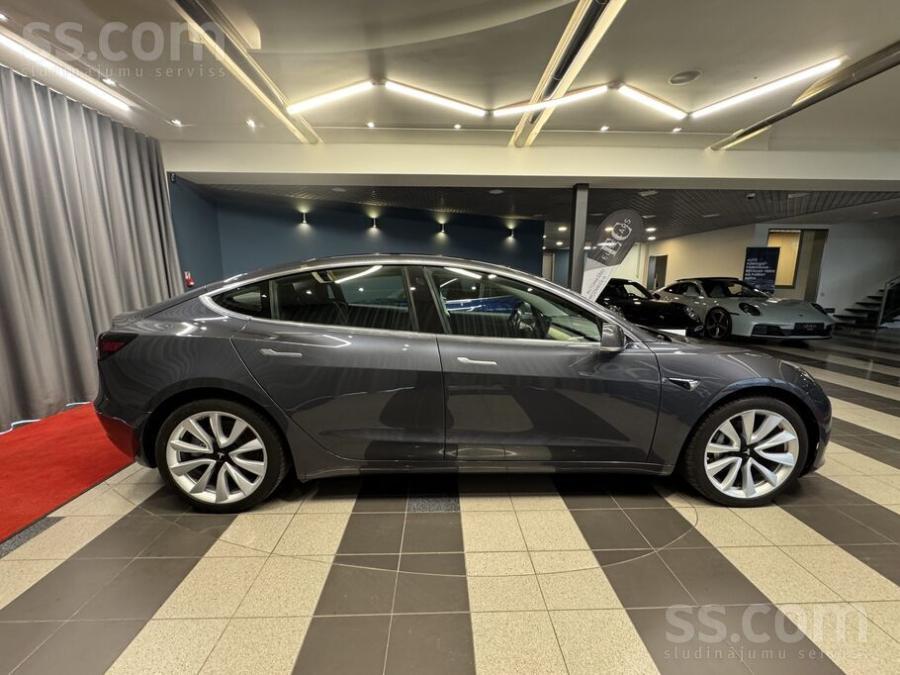 Pelēks Tesla Model 3 2019 Rīga, ar dzinēja tilpumu 0.00 L un nobraukumu 147 tūkst. km par 18990 €, foto 5 vietnē AUTOMOTO.COM.LV