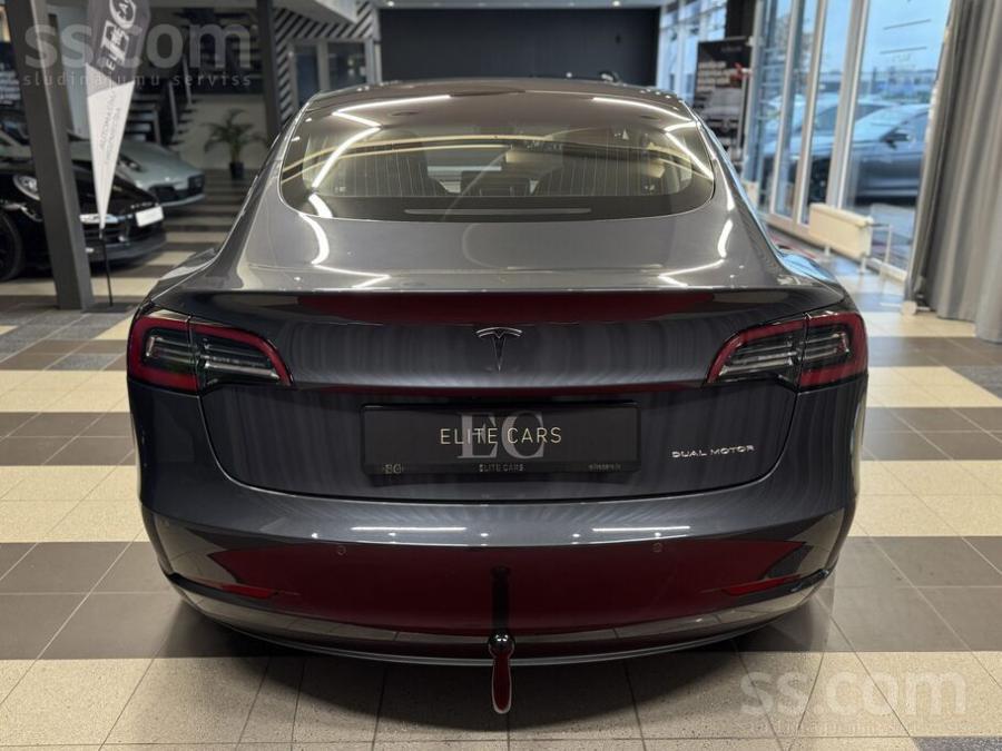 Pelēks Tesla Model 3 2019 Rīga, ar dzinēja tilpumu 0.00 L un nobraukumu 147 tūkst. km par 18990 €, foto 7 vietnē AUTOMOTO.COM.LV
